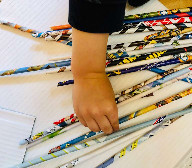 How to Make Magazine Paper Rolls - Fun, Facts and Crafts