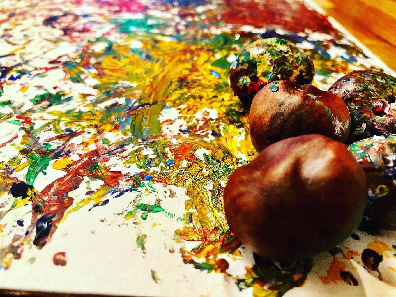 Crafts for Kids - Painting With Conkers - Fun, Facts and Crafts